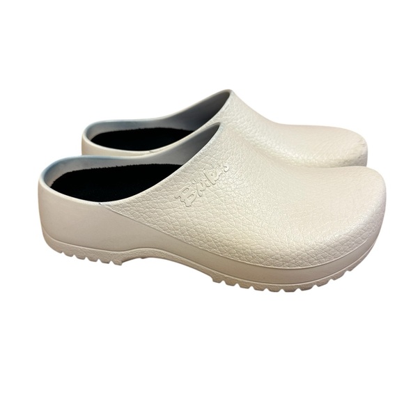 Birkenstock | Shoes | Birkenstock Birki Clogs White Womens 9 Work Slip ...